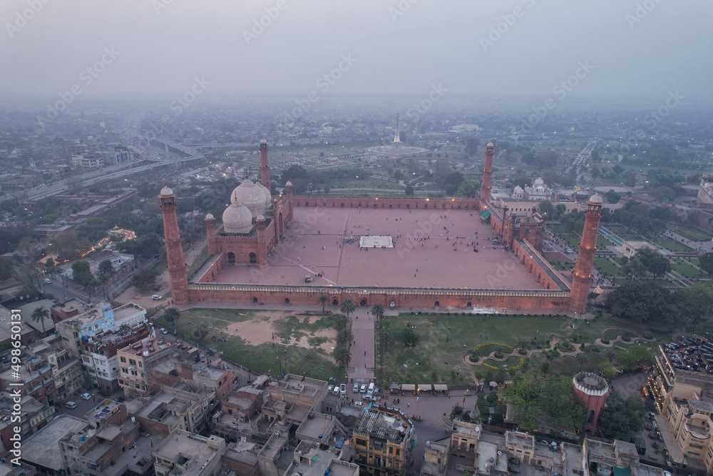 Great & Beautiful Lahore City, Minto Park, Minar e Pakistan, Azadi ...