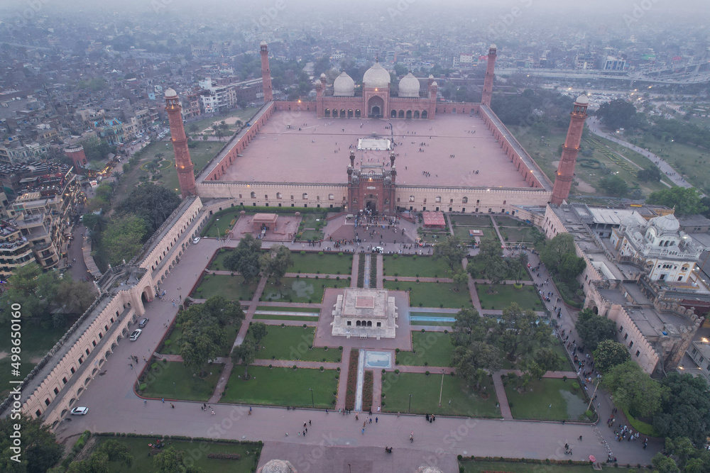 Great & Beautiful Lahore City, Minto Park, Minar e Pakistan, Azadi ...