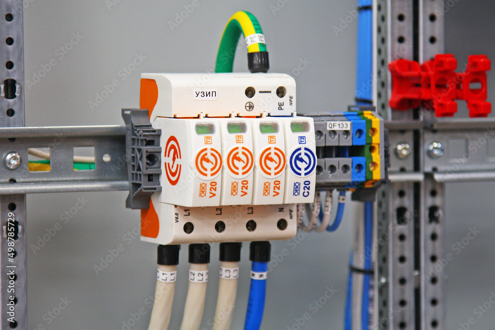 Connection of the ABB pulse voltage protection module by mounting ...