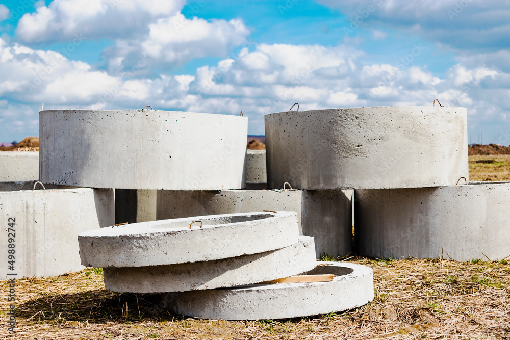 Foto de Reinforced concrete rings for the installation of underground ...