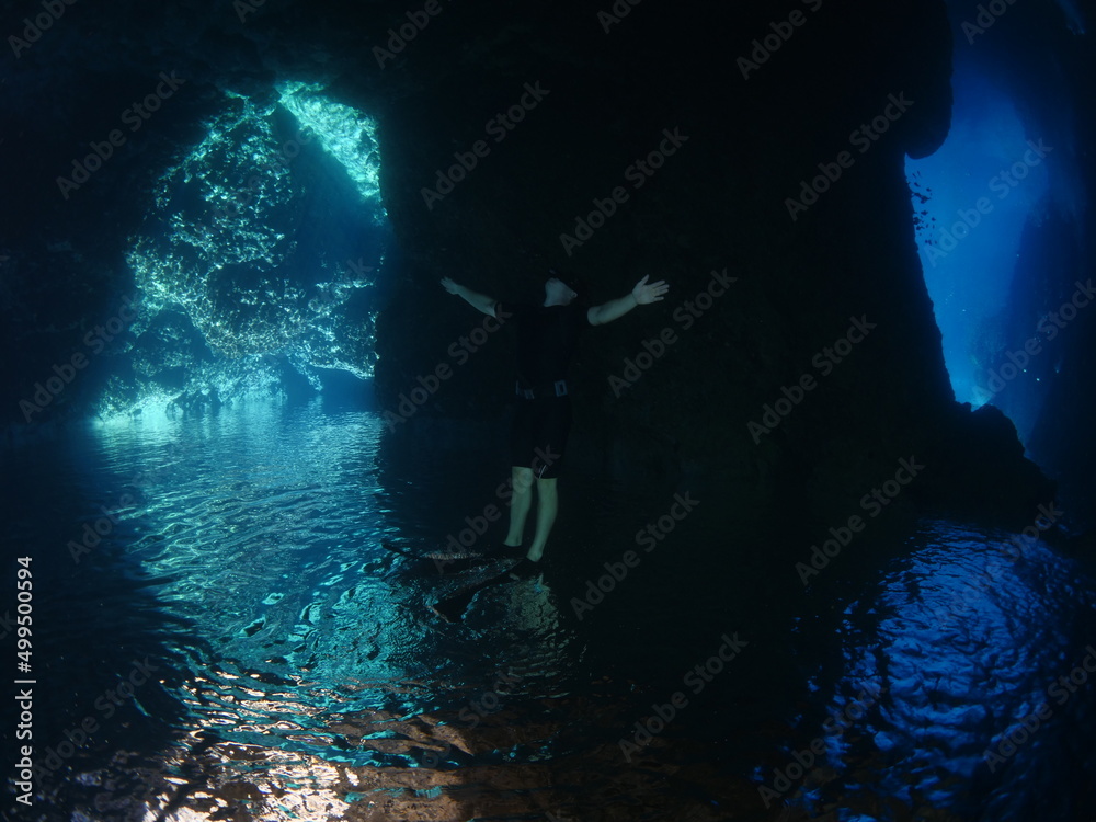 cave dive underwater exploring blue caves ocean scenery scuba divers to ...