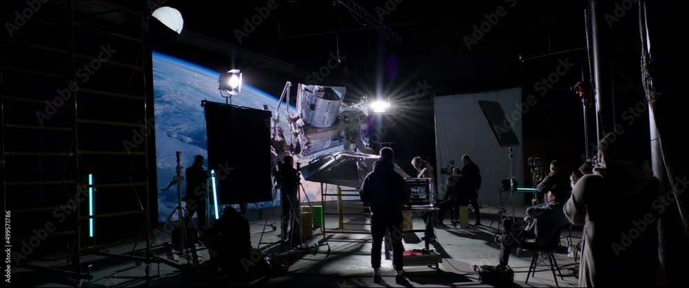 Behind the scenes of virtual production shot - Film crew working with ...
