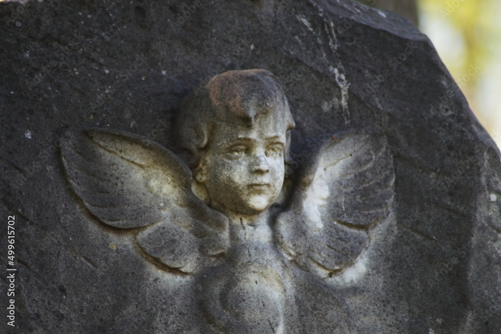 Grabstein mit Engel auf dem Altstadtfriedhof in Mülheim-Ruhr Stock ...