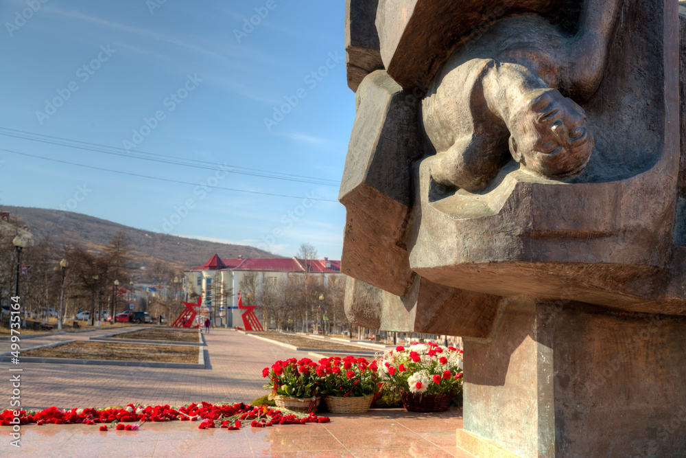 Sculptural composition Memory Knot, Victory Square, Magadan, Magadan ...