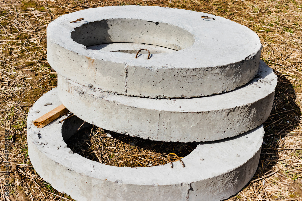 Foto de Reinforced concrete rings for the installation of underground ...