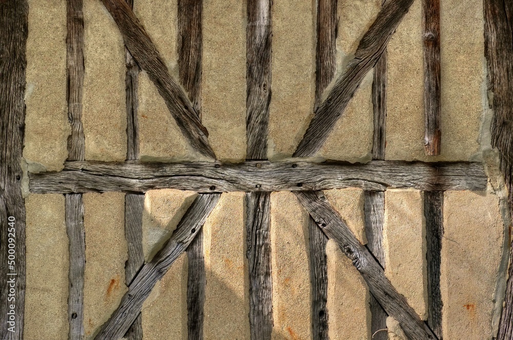 Mur d'une ancienne maison médiévale. Stock Photo | Adobe Stock