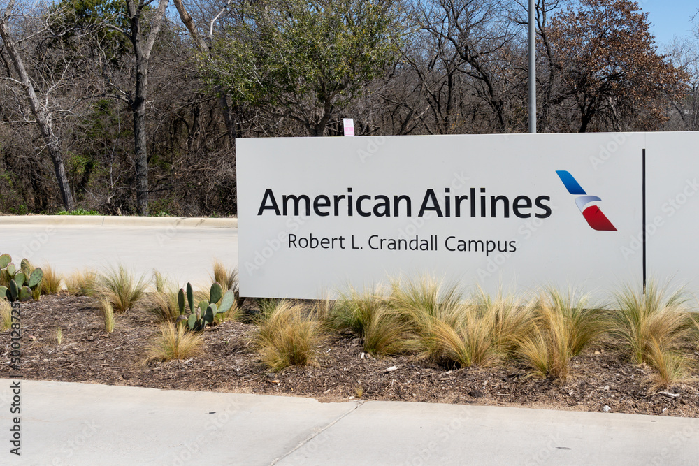 Foto de Fort Worth, Texas, USA - March 19, 2022: The sign for American ...
