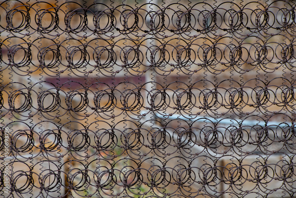 Foto de close up abstract of mattress bed springs used as outdoor ...