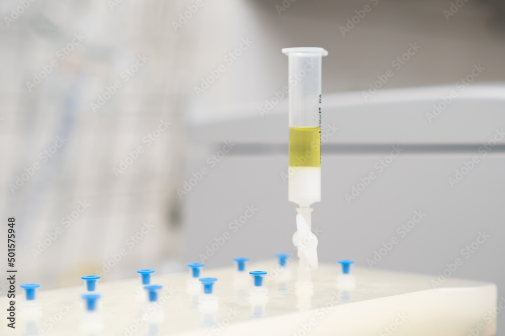 Vacuum Solid Phase extraction SPE manifold with catridge for sample ...