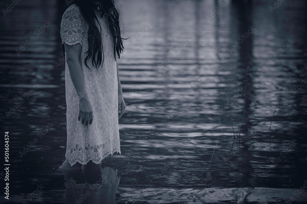 Scary Swamp Girls