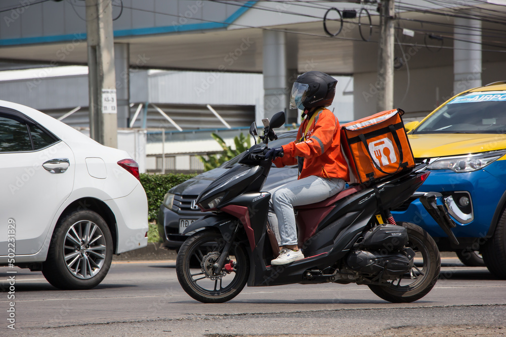 Delivery service man ride a Motercycle of Shopee Food Stock Photo ...
