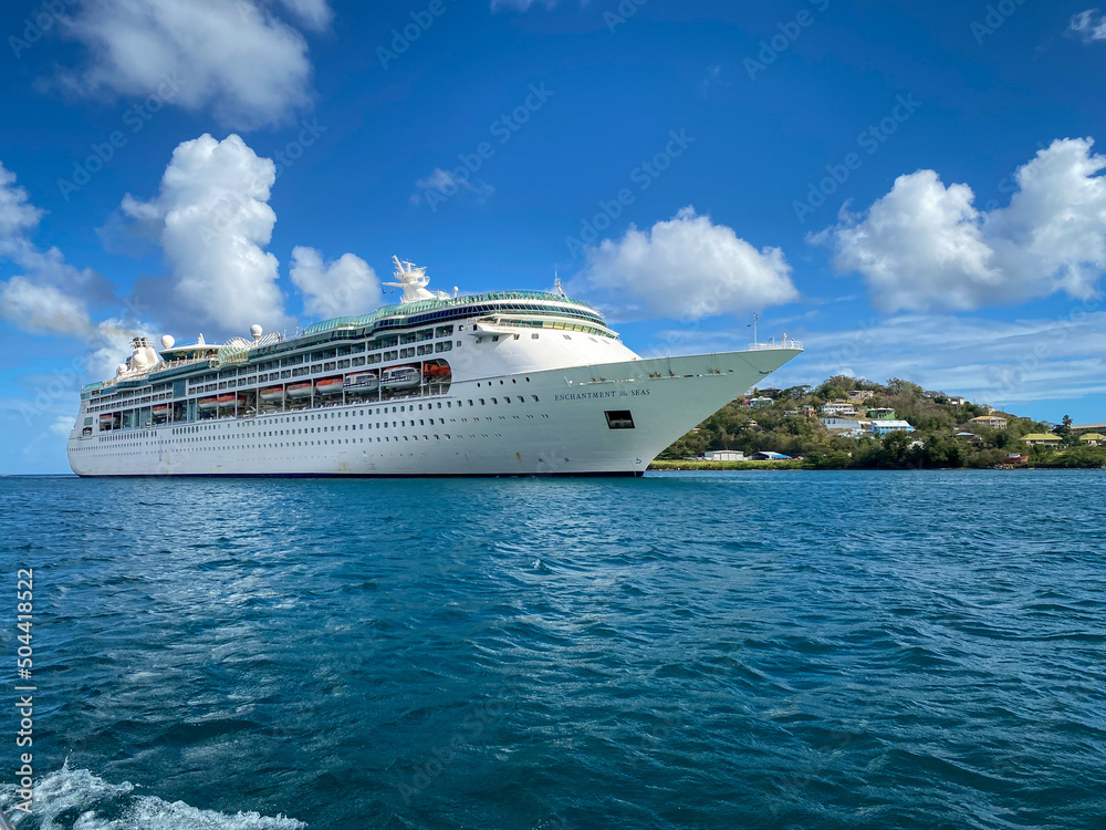 Enchantment of the Seas is a Vision-class cruise ship operated by Royal ...
