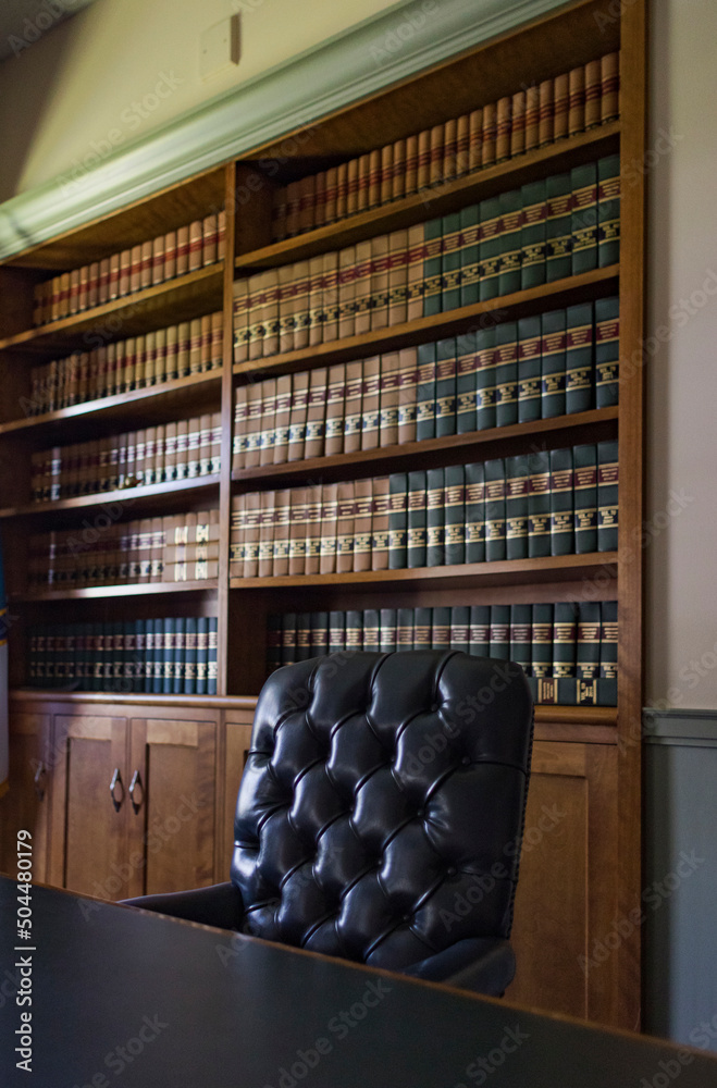 Foto de Lawyer Vintage Desk and Chair in Law office do Stock | Adobe Stock