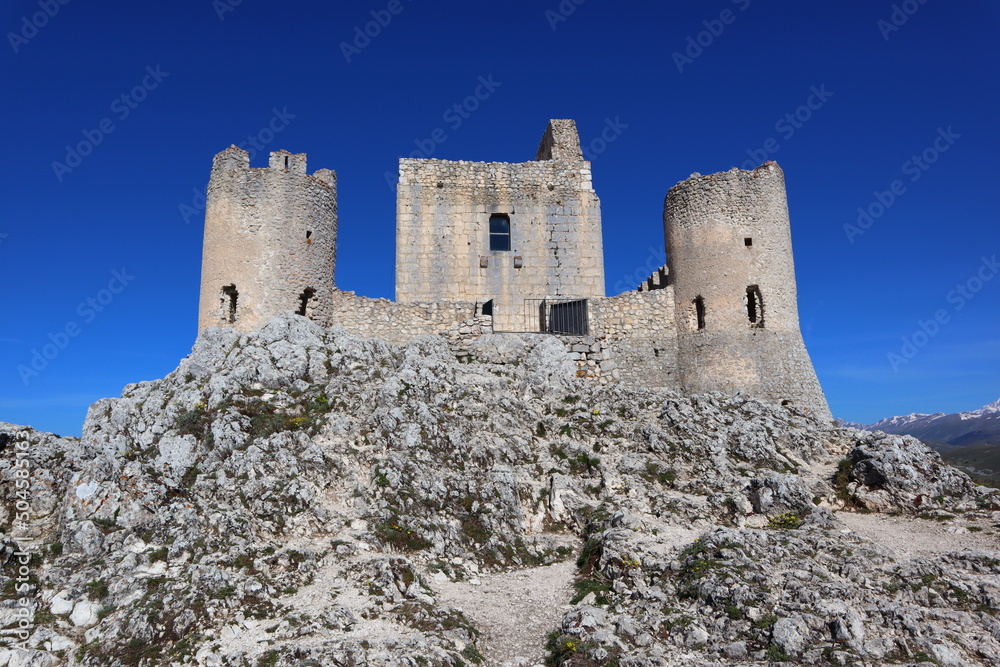 Rocca Calascio, mountaintop medieval fortress at 1512 meters above sea ...