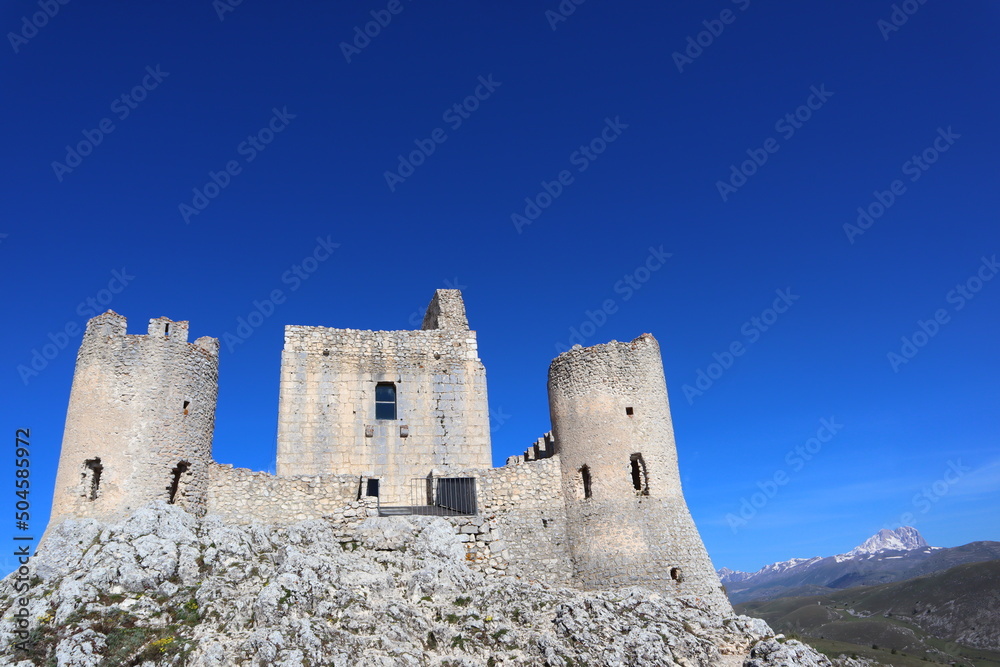 Rocca Calascio, mountaintop medieval fortress at 1512 meters above sea ...