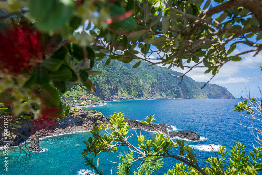 Plakat Praia da laje (praia da Jamaica ) beach with black sand, Seixal ...