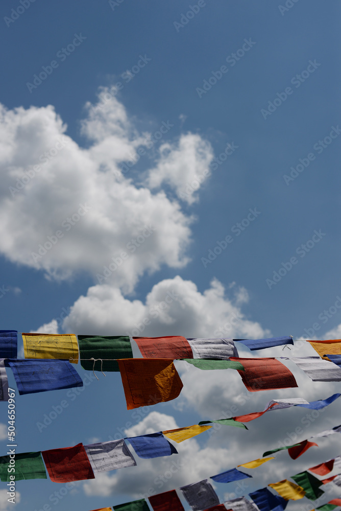 Drapeaux et fanions suspendus Stock Photo | Adobe Stock