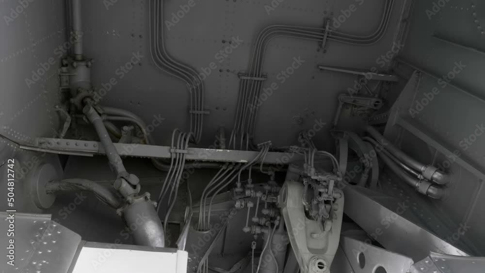 Vidéo Stock The structure of the landing gear of the aircraft, its ...