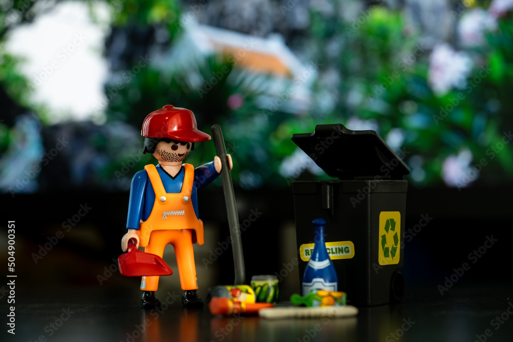 Bangkok, Thailand - May. 15, 2022: Studio shot of Lego garbage man ...