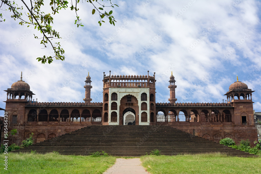 Moti Masjid, Bhopal, Madhya Pradesh, India. Moti Masjid built by ...