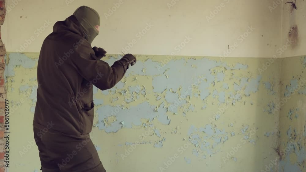 Special Forces soldier demonstrates knife skills. Knife fighting and ...