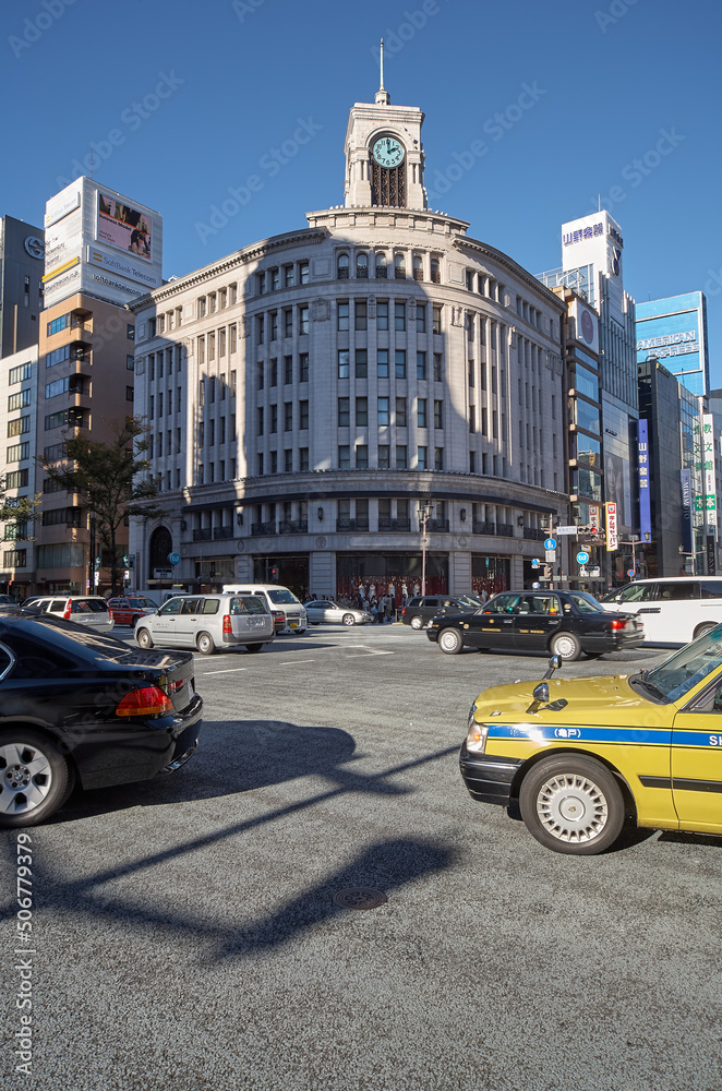 Foto de Famous Seiko flagship store with a clock tower in the main ...
