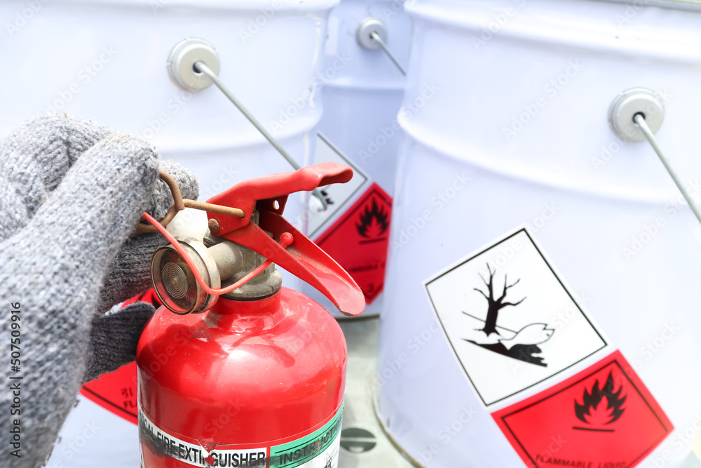 Fire extinguishers and flammable chemical, Industrial flammable ...