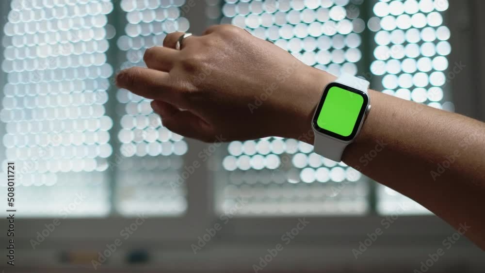 Smart Watch with Green Screen or Mock-up Chroma Key on Female Wrist ...
