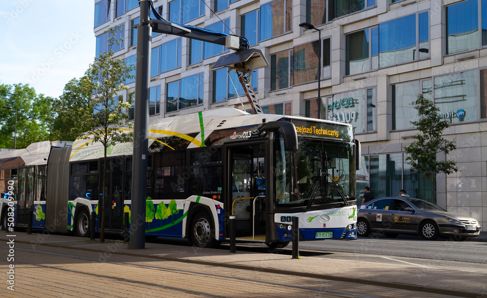 Solaris Urbino 18 electric. Low-floor, articulated city bus. Pantograph ...