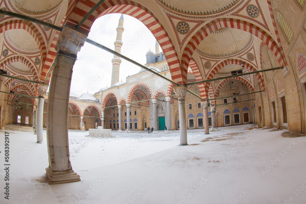 Foto de Interior of the Selimiye Mosque. The UNESCO World Heritage Site ...