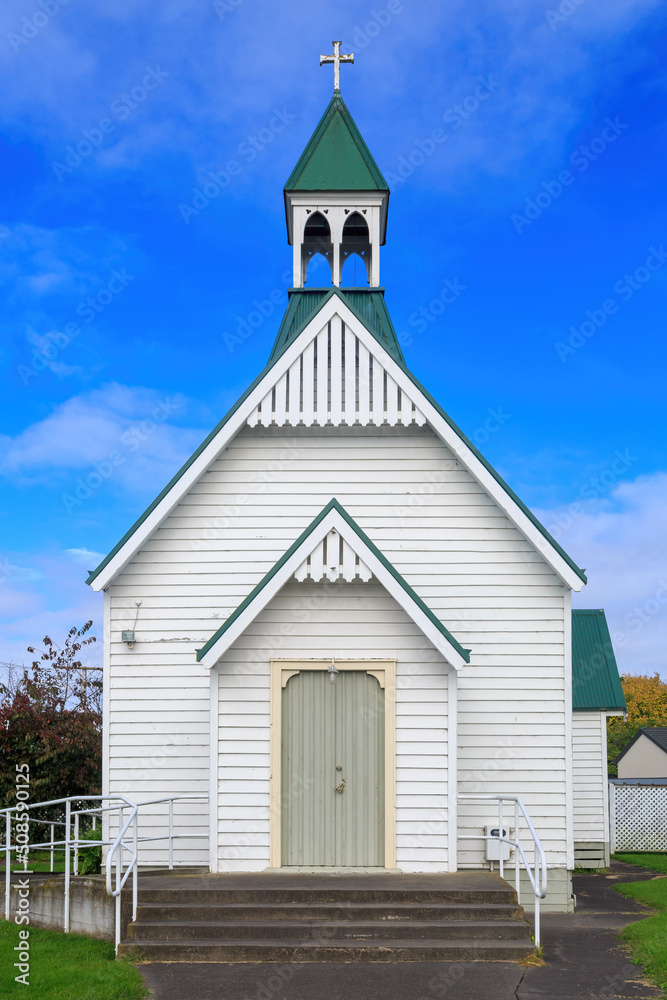 The historic wooden St. Thomas Church at Meeanee, Napier, New Zealand ...