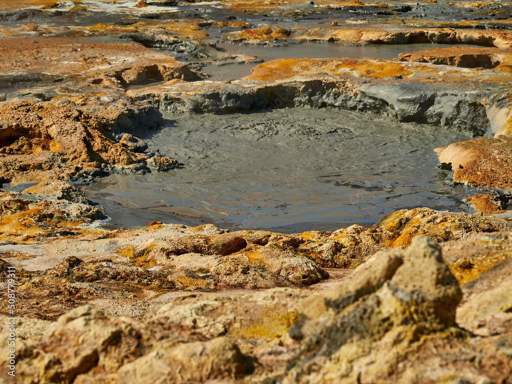Foto Stock Zona geotérmica famosa por sus pozas de lodo hirviendo y sus ...