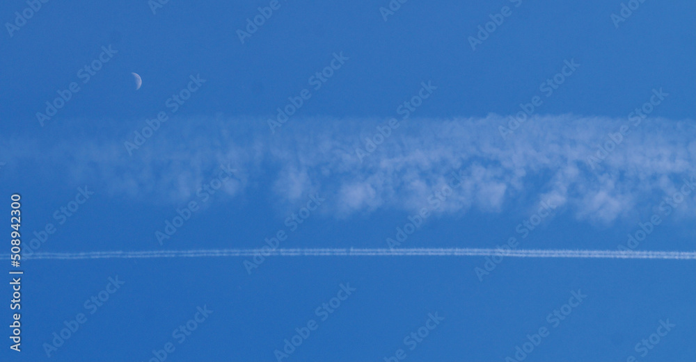 Chemical airplane contrails. Chemtrails in the sky. Airplane chemtrails ...