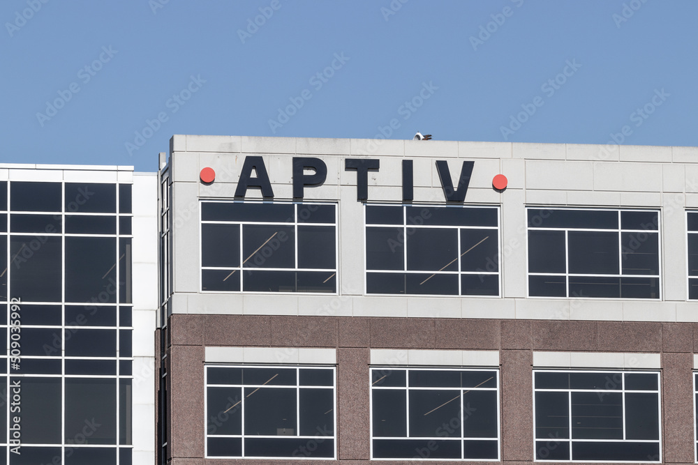 Foto de Aptiv Technical Center. Aptiv provides vehicle electrical ...