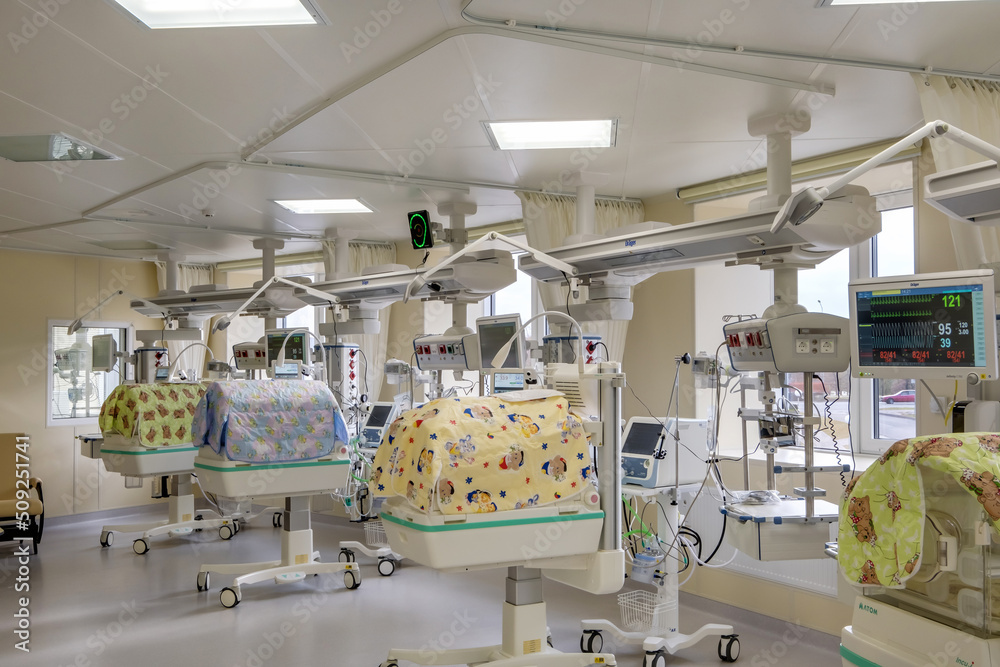 MOSCOW, RUSSIA - MARCH 2022: modern maternity ward of medical center ...