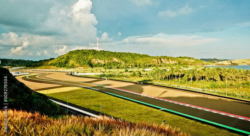 Foto de Moto GP race track taken at Mandalika Circuit, Indonesia ...