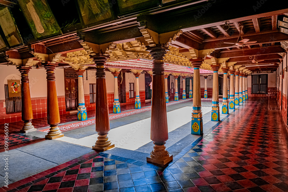 Chettinadu Style Heritage Homes in Karaikudi, Pallathur, Athangudi ...