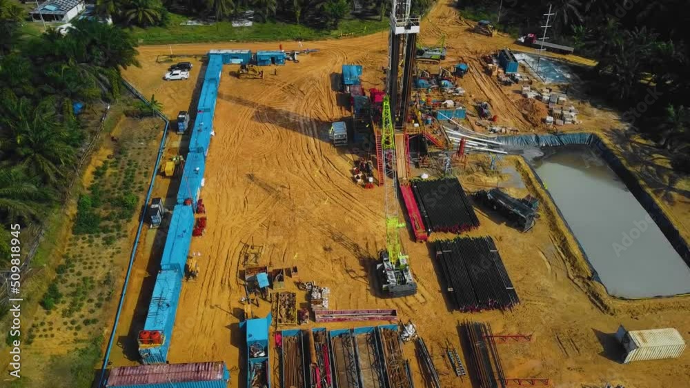 Cinematic Onshore Drilling and Workover Rig structure and Rig equipment ...