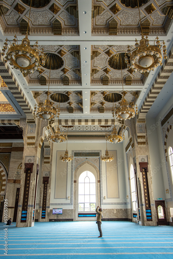 Beautiful islamic architecture of Masjid Sri Sendayan the new and the ...