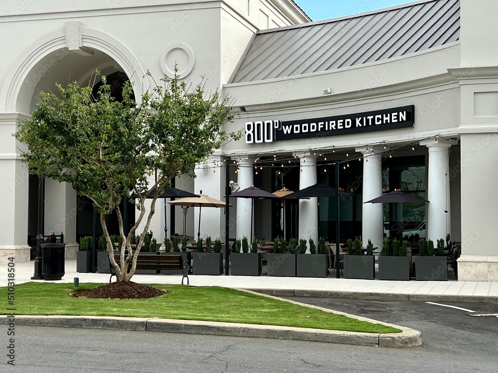 800 degrees Woodfired Kitchen pizza restaurant in Phillip's Place in ...