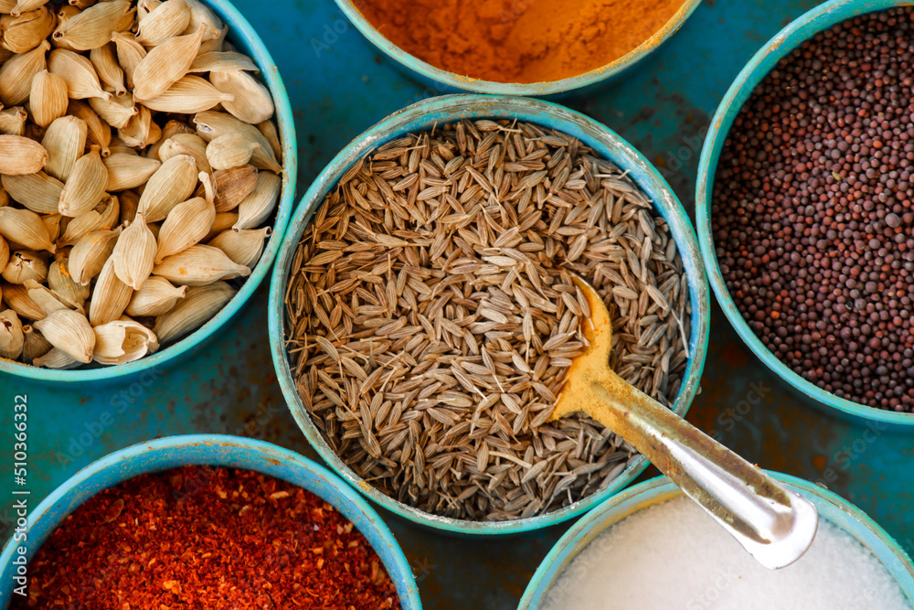 Spice box Indian masala dabba,indian spice box on wooden,Cardamom ...