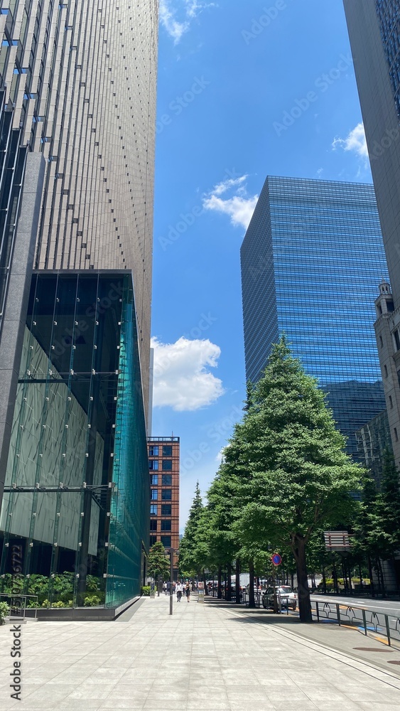 Street of Otemachi, central downtown Tokyo, Japanese architecture ...