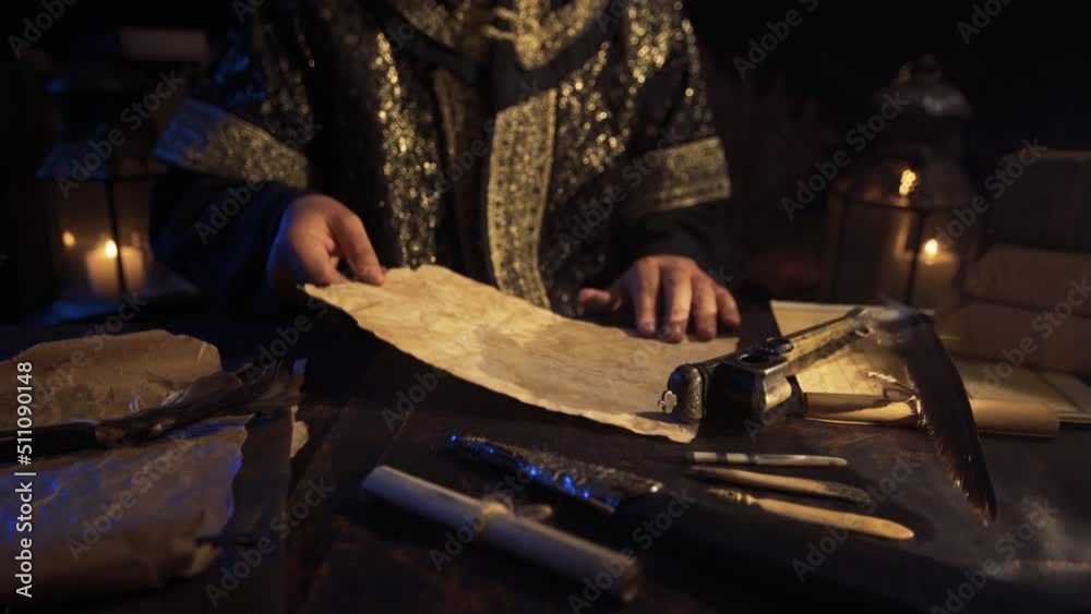 Writing letters in Arabic in historical times. Arabic letter writing ...