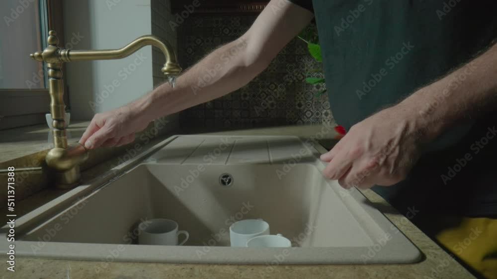 Pour Water And Dishwashing Liquid Into The Mug/Cup at Sheila Sparks blog