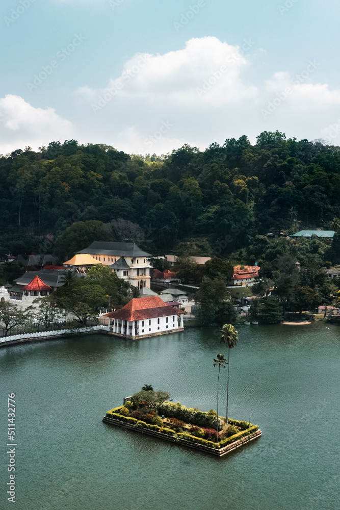 Skyline aerial view of Kandy lake and temple beautiful stunning place ...