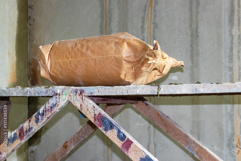 Cement bagBuilding mix bags. Delivery of cement and plaster for works ...