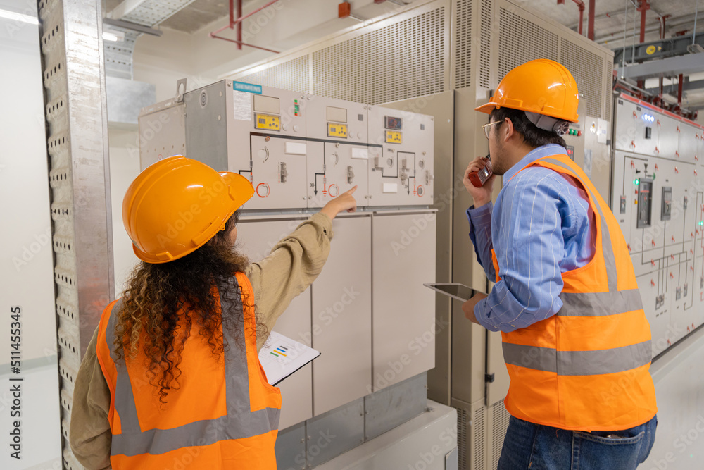 Engineer Under Checking The Industry Chilled Water Fan Coil Unit Air Engineer Under Checking The Industry Chilled Water Fan Coil Unit Air