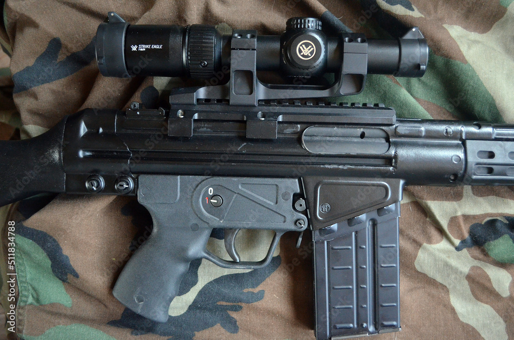 Vortex rifle scope STRIKE EAGLE 1-8x24 on G3 assault rifle developed by ...