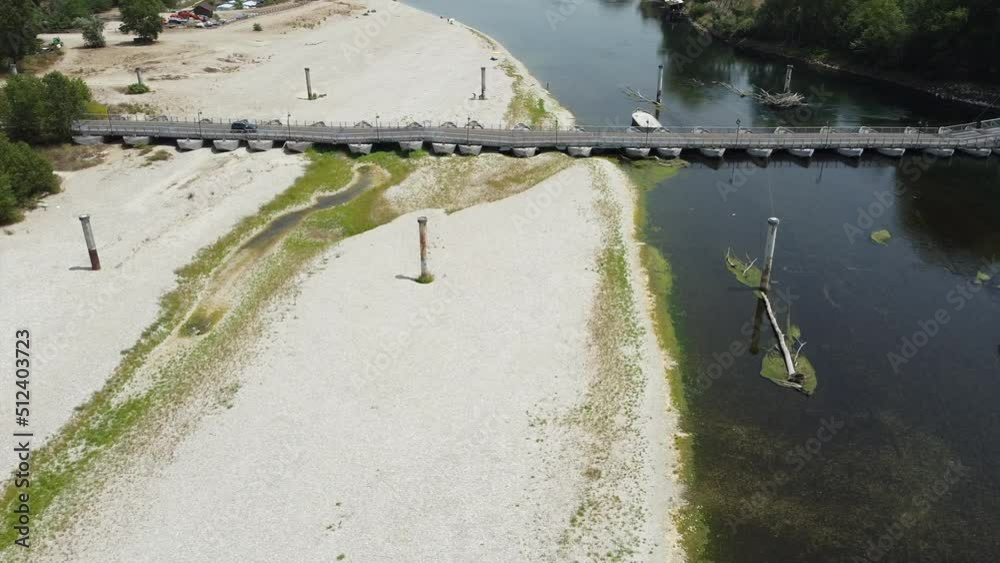 Vidéo Stock problems of drought and aridity in the almost waterless Po ...