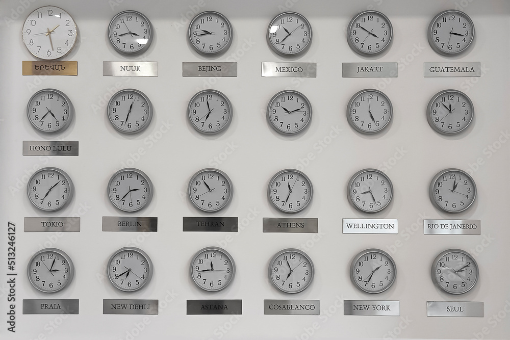 Time Zone clocks showing different time. Time difference in major world ...